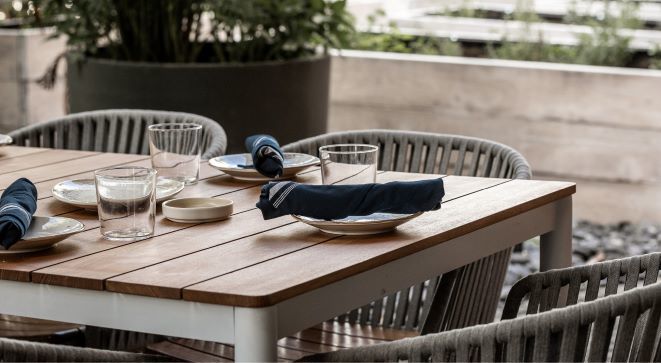 IPIC Theaters - The Ultimate Theater Experience