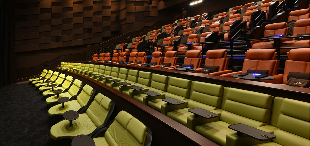 IPIC Theaters - The Ultimate Theater Experience